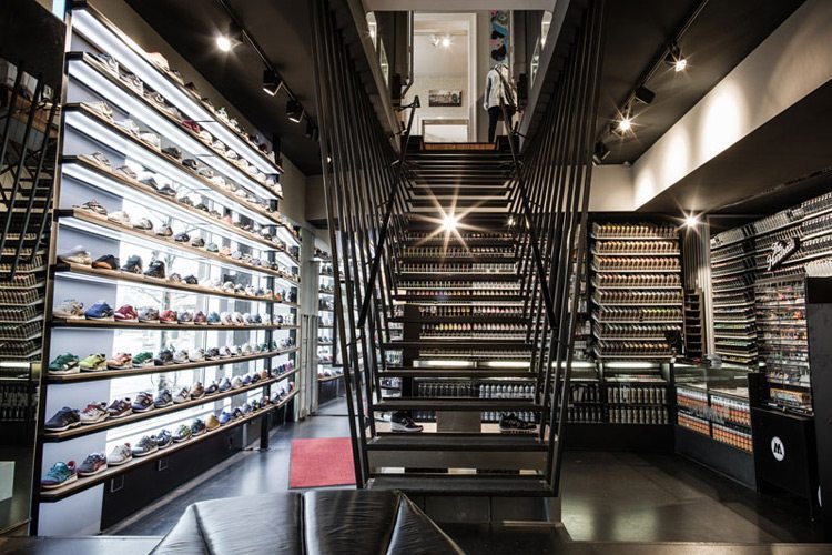 ᐅ Sneaker Stores & Onlineshop - #SNKR