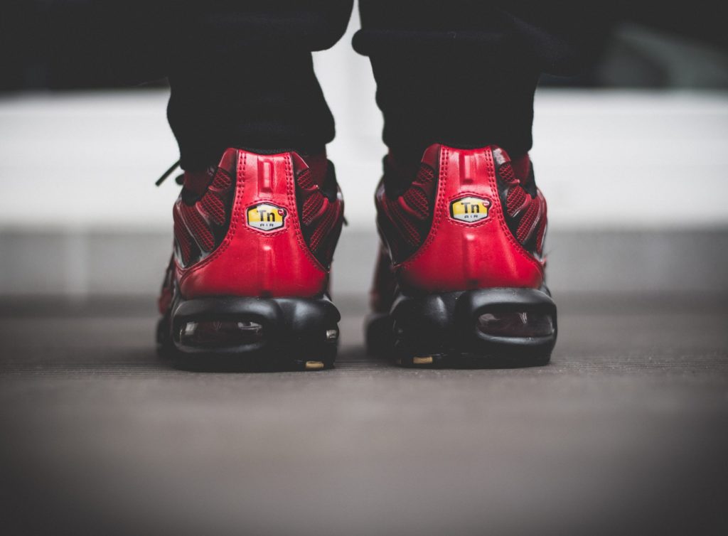 ᐅ Nike Tuned 1 – Red On Feet - #SNKR